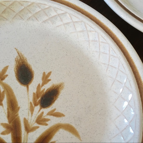 Vintage | Dining | Vintage Ceramic Wheat Plates | Poshmark